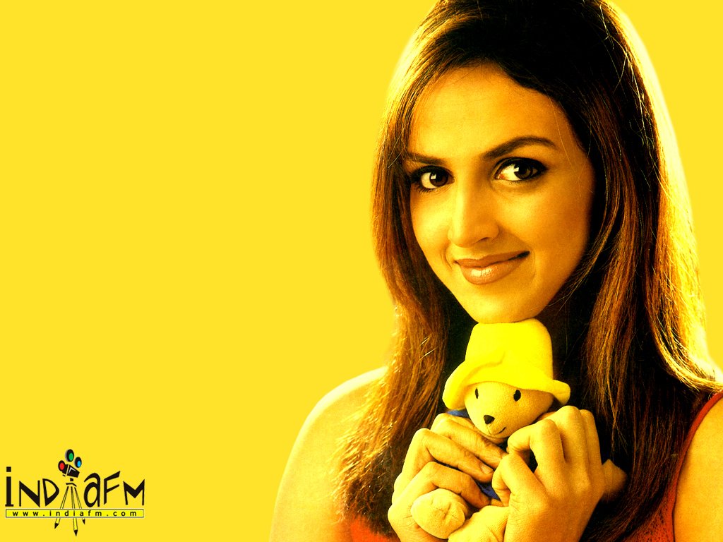 Live TV: Very Beautiful and lovely Pictures of Esha Deol