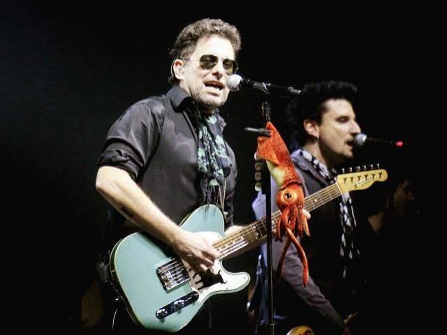 DiZtOrZiOn.com: Andrés Calamaro Cumple 50 años de vida