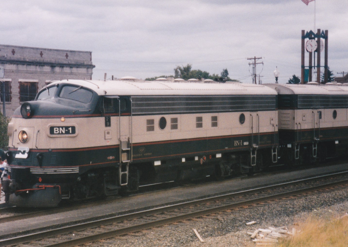 TrainPages: Burlington Northern F9-2 BN-1