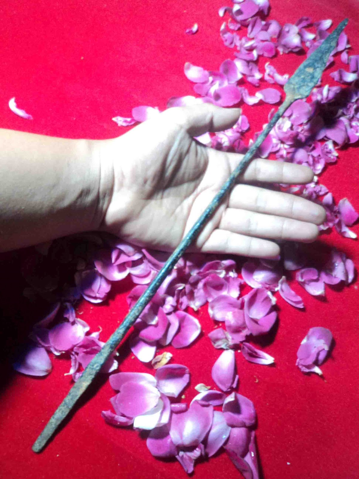 Anak Panah Kuno Berkhodam Naga Merah Lidah Api ~ Mistik Tanah Jawa