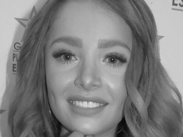 ACTITUD AL MOMENTO: SANDRA ITZEL OTRA PRINCESA DE LA MUSICA MEXICANA