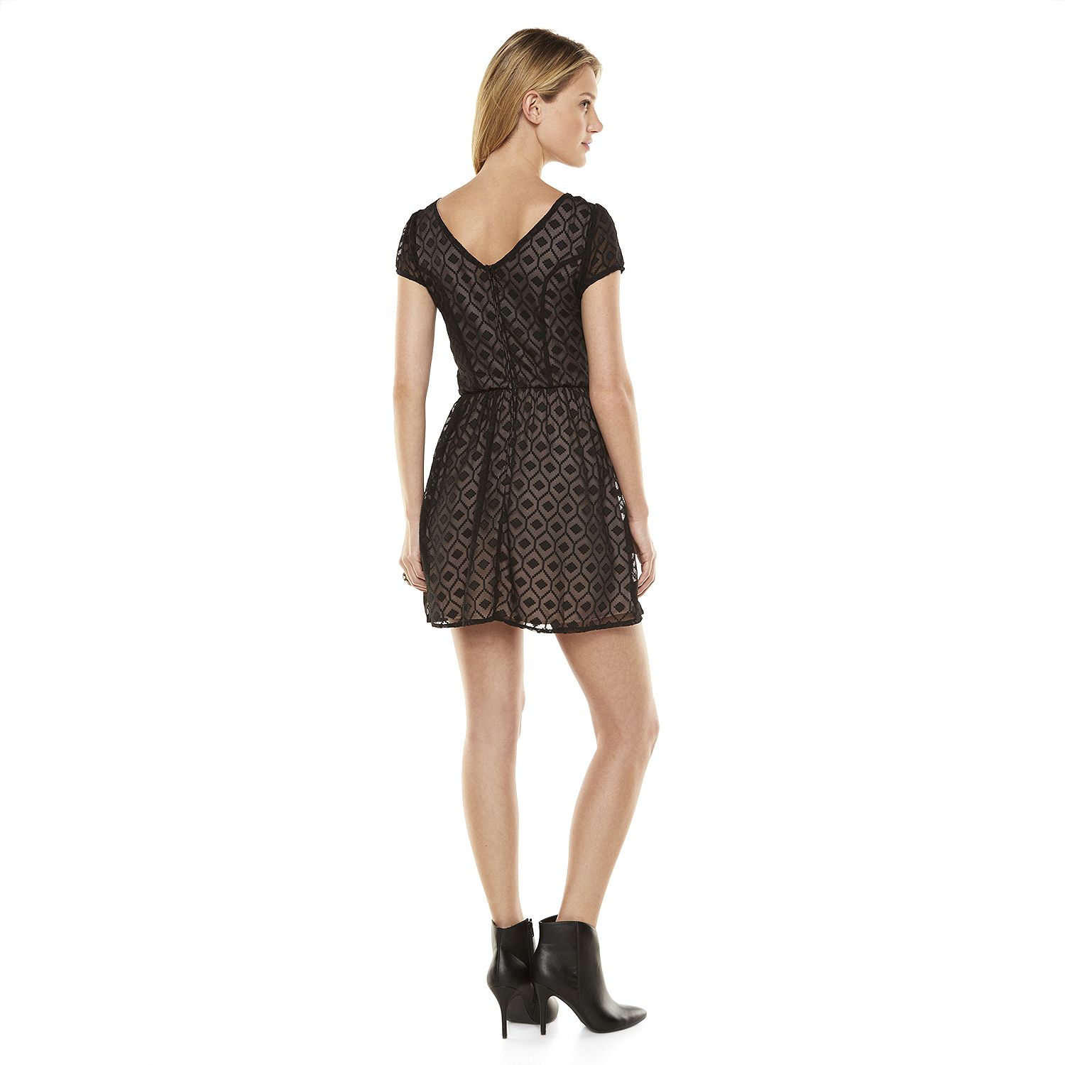 Catalog Cuties: Caroline Lowe, Part 5: Model Squad