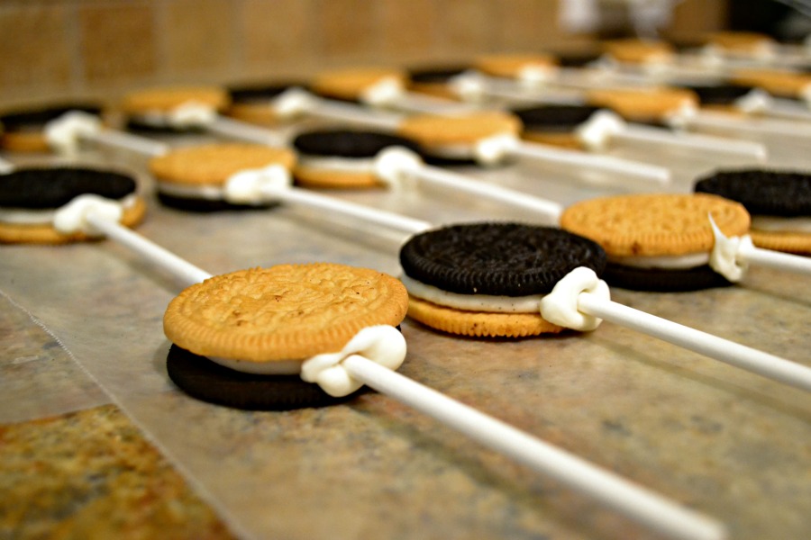 {the burchett bunch}: Oreo Pop TUTORIAL