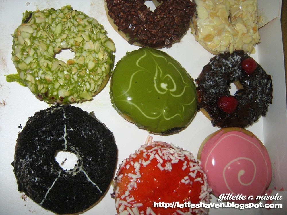 Lette's Haven: J.CO Donuts & Coffee Pasalubong