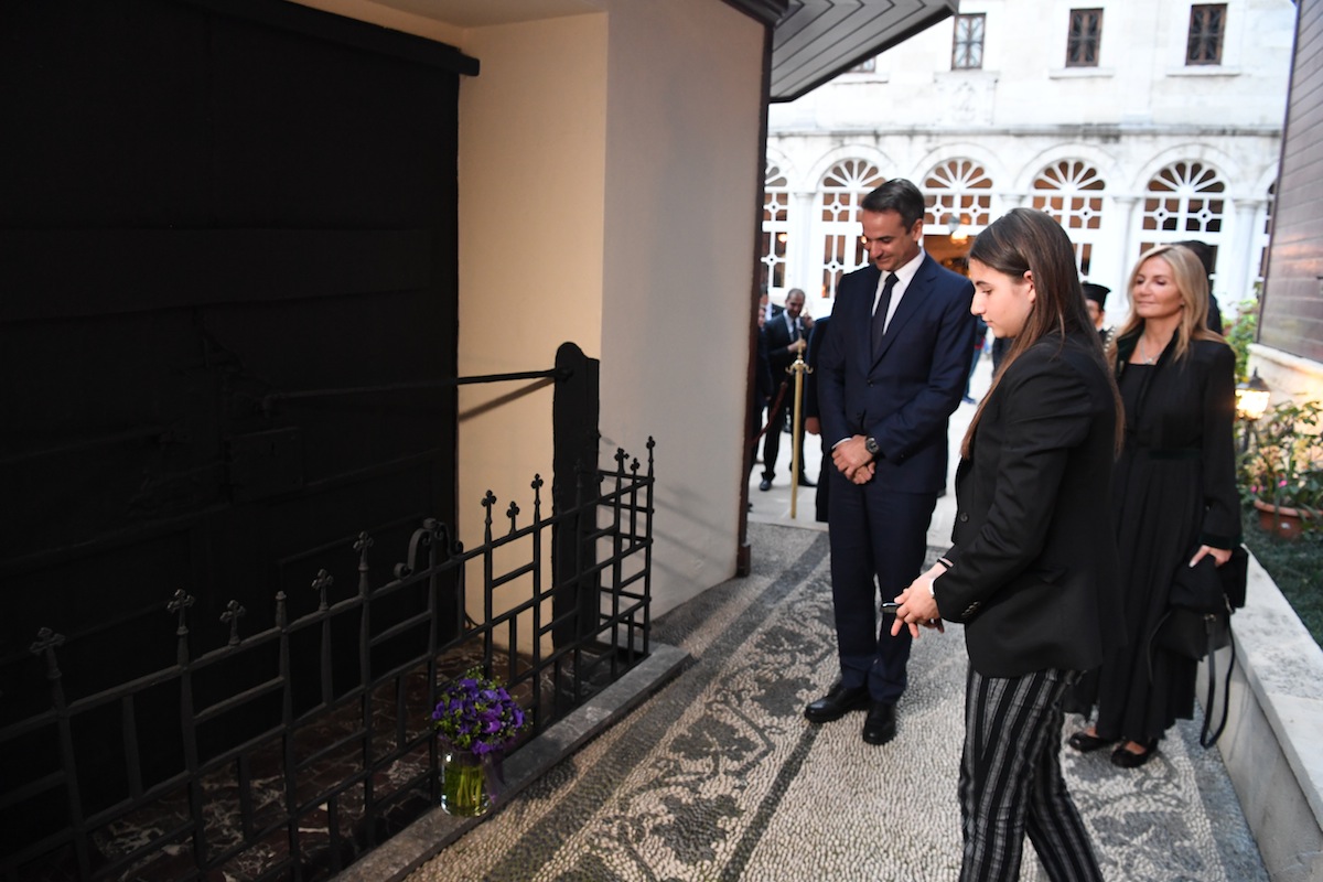ΦΩΣ ΦΑΝΑΡΙΟΥ: Ο ΚΥΡΙΑΚΟΣ ΜΗΤΣΟΤΑΚΗΣ ΣΗΜΕΡΑ ΣΤΟ ΦΑΝΑΡΙ (ΒΙΝΤΕΟ)