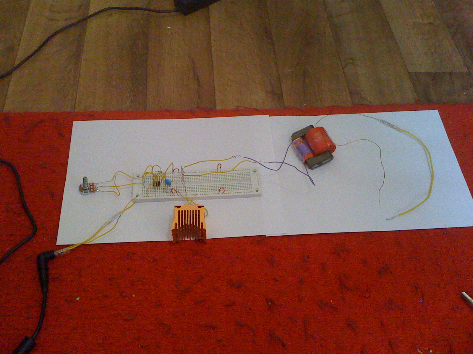 THORPNICS: High voltage experiments: Part 2- Homemade flyback transformer.