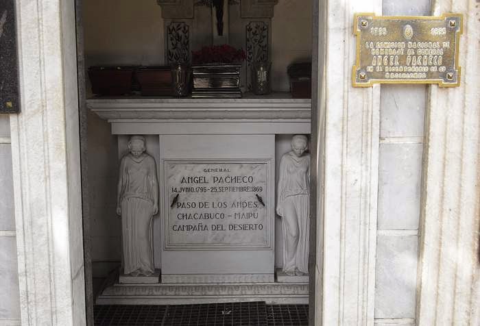 Revisionistas de Gral San Martín: Brigadier General Angel Pacheco