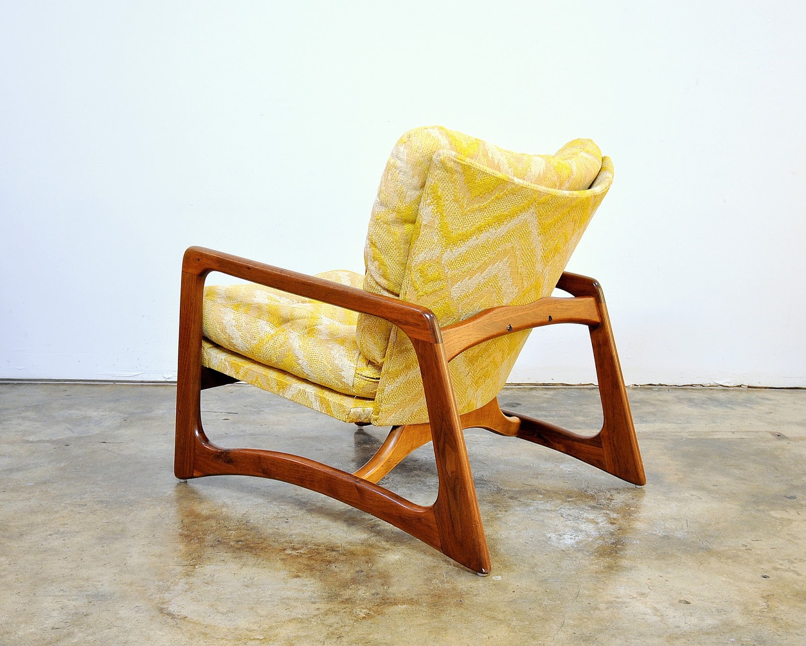 SELECT MODERN: Adrian Pearsall for Craft Associates 2466-C Lounge Chair