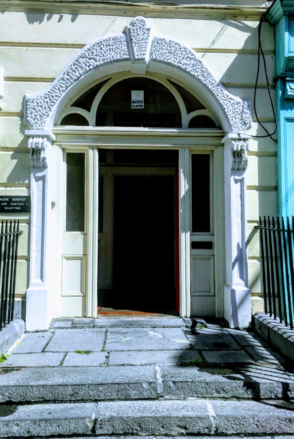Patrick Comerford: Stucco decoration makes a Georgian house in Limerick ...
