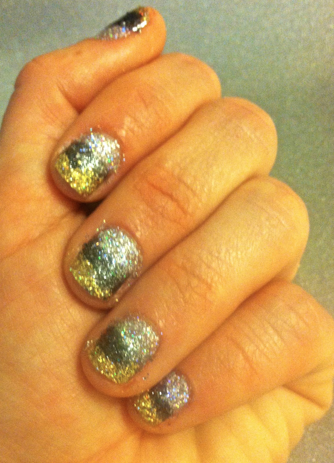 Trash Box Nail Tutorials: Glitter Sand Art Edition | Gloss and Dirt