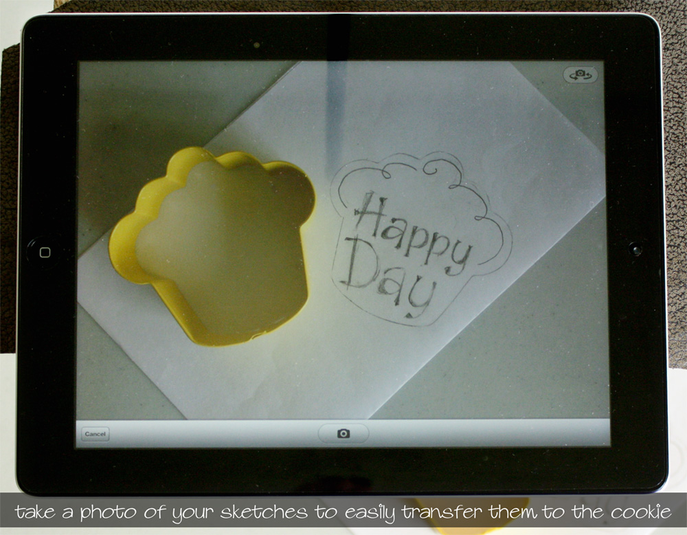How to Draw on a Cookie with an iPad