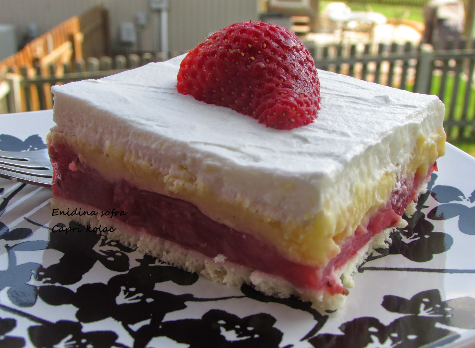 Enidina sofra: Capri kolac