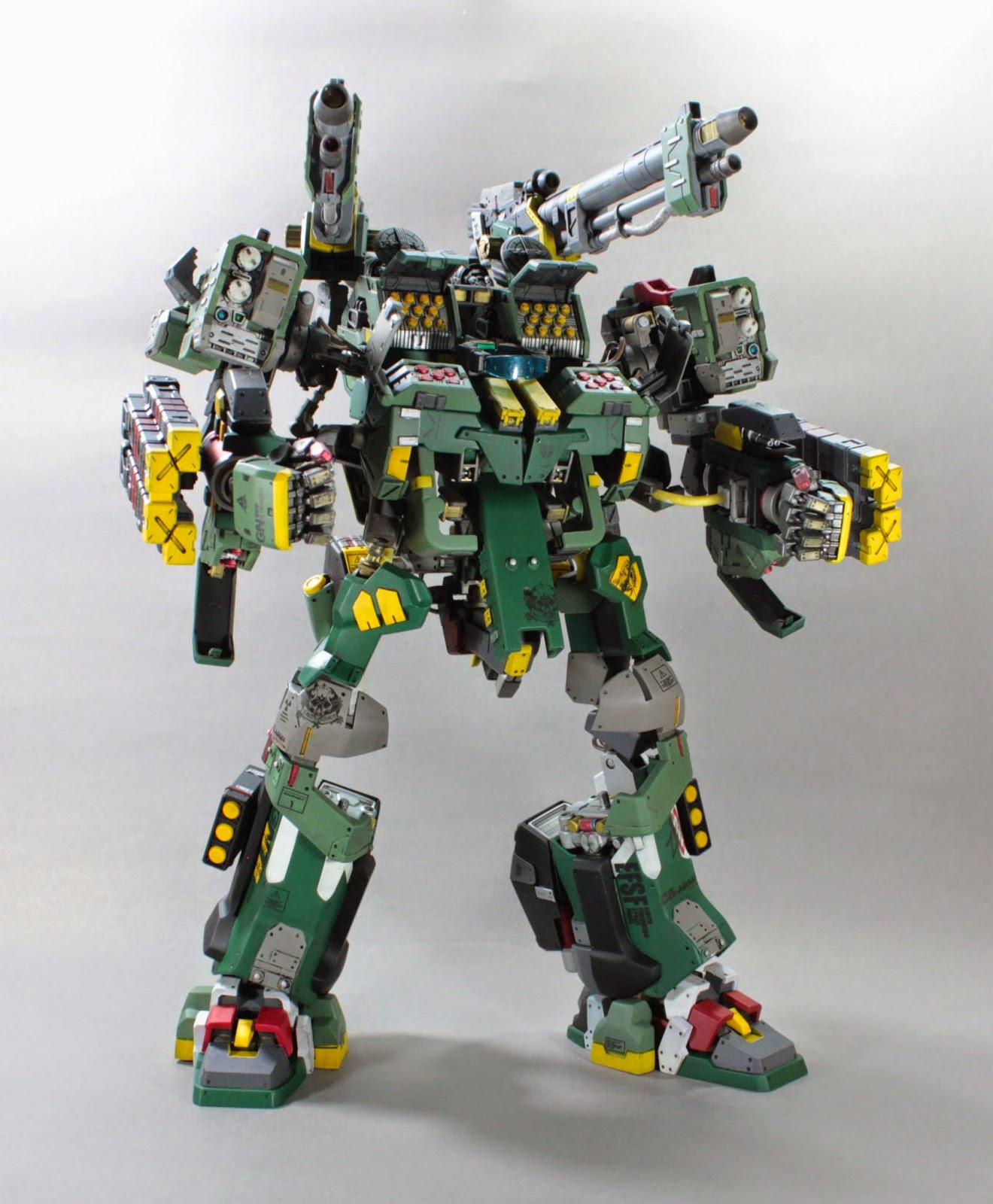 Custom Build: 1/144 GNG-0001-Strike Buster + GN Striker "Strike Buster ...