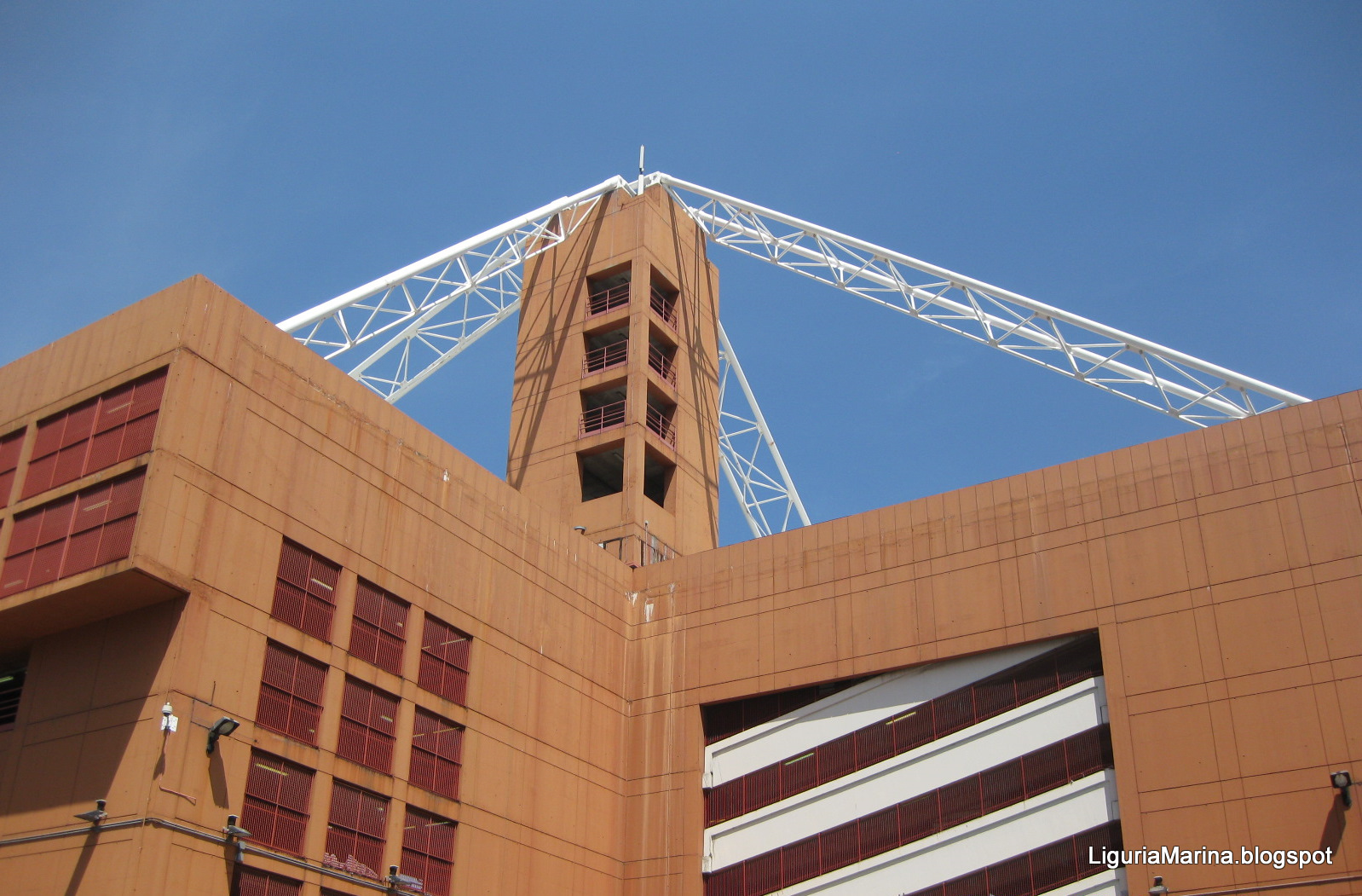 LiguriaMarina: Genova - stadio Luigi Ferraris (Marassi)