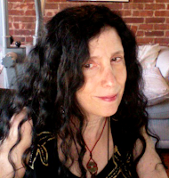 Renaissance of Reading: Caroline Leavitt Interview: Jennifer Gooch Hummer