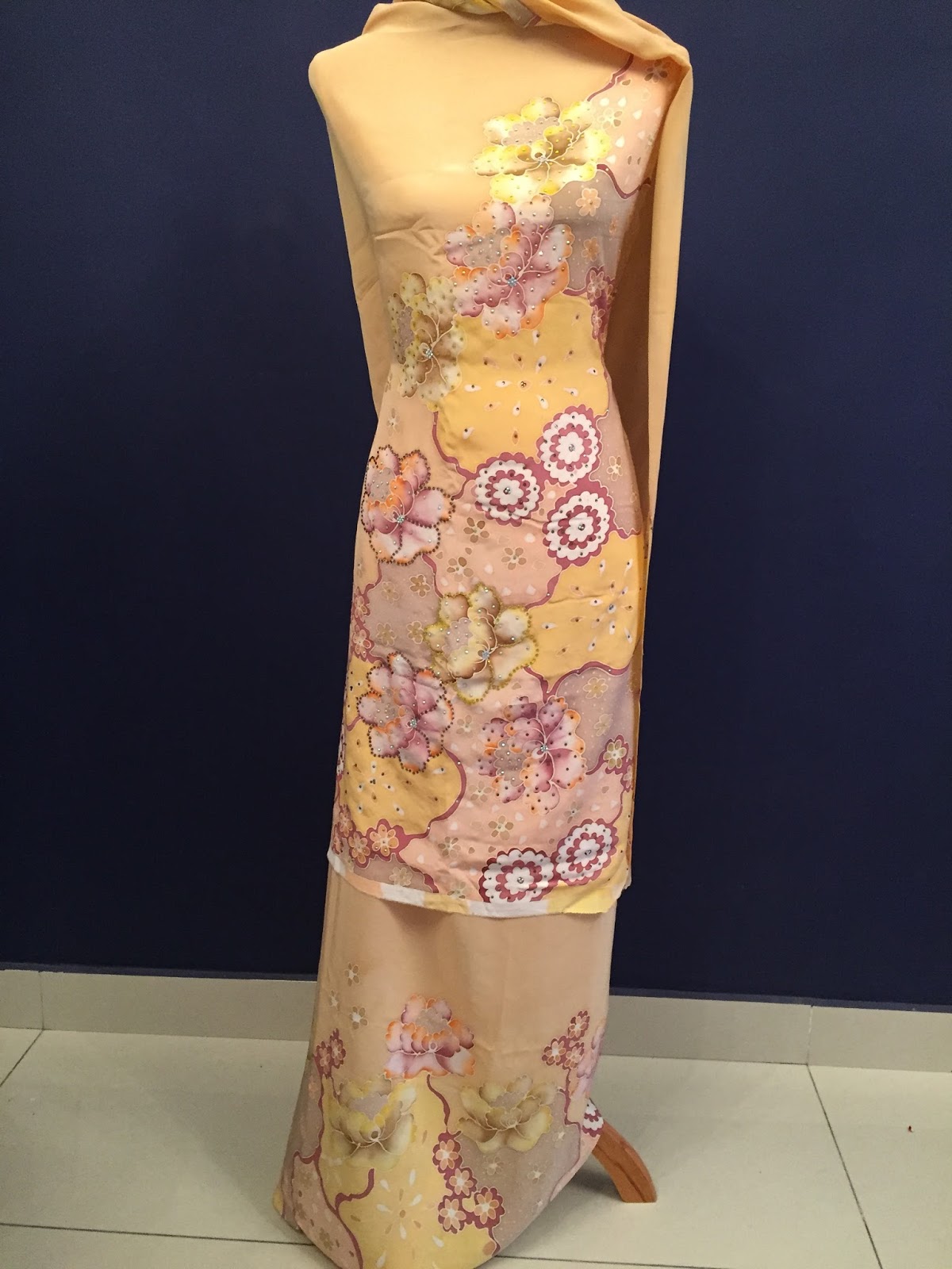 Coretan Kak Mas: Batik Sutera Crepe Terengganu