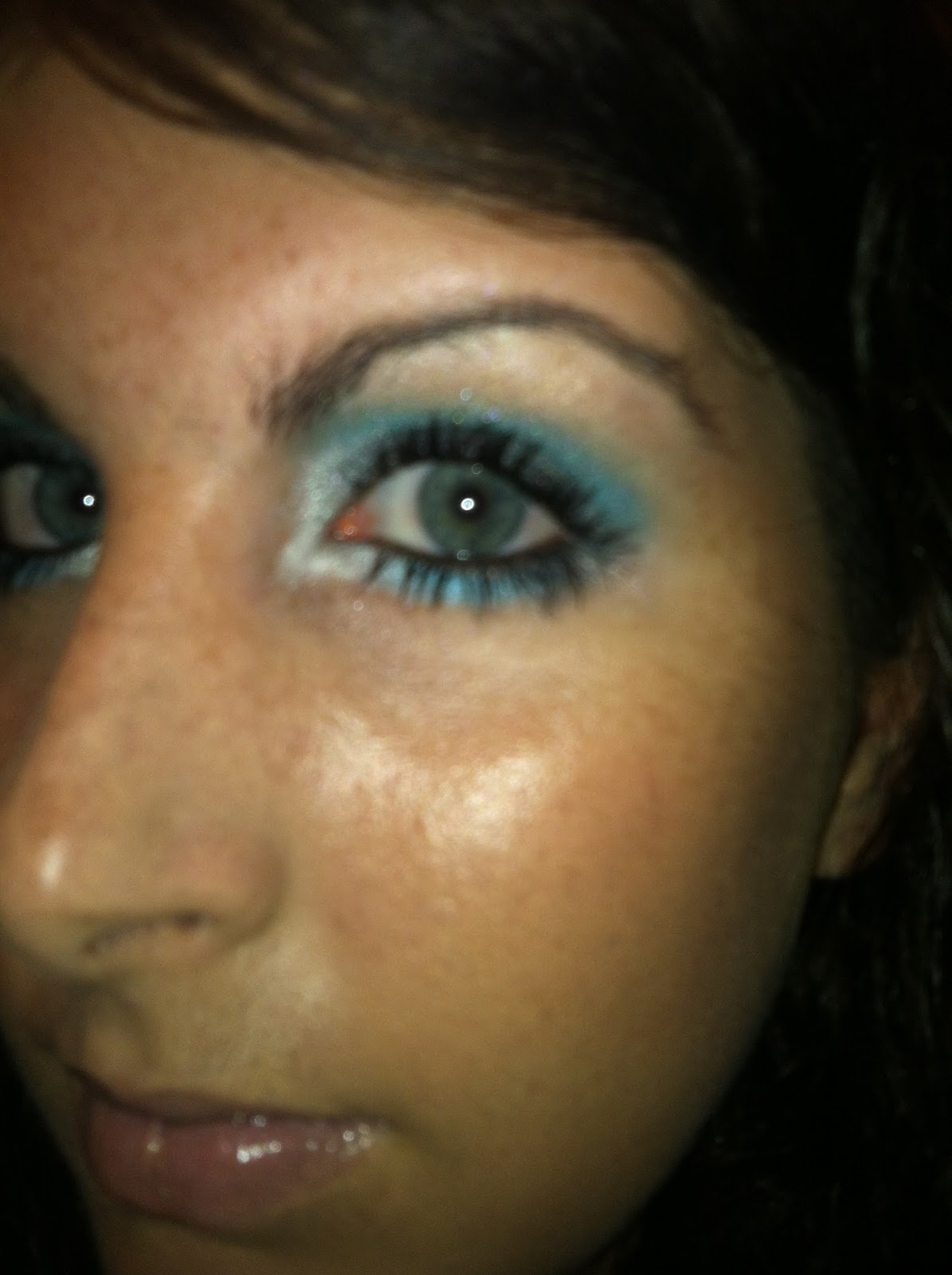 Lets makeup: Makeup Look of the Day: Party Rock Eyes!