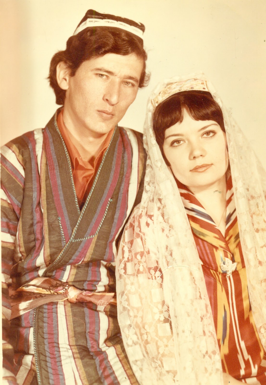 From nomads to settlers: Weaved Clouds of Central Asia