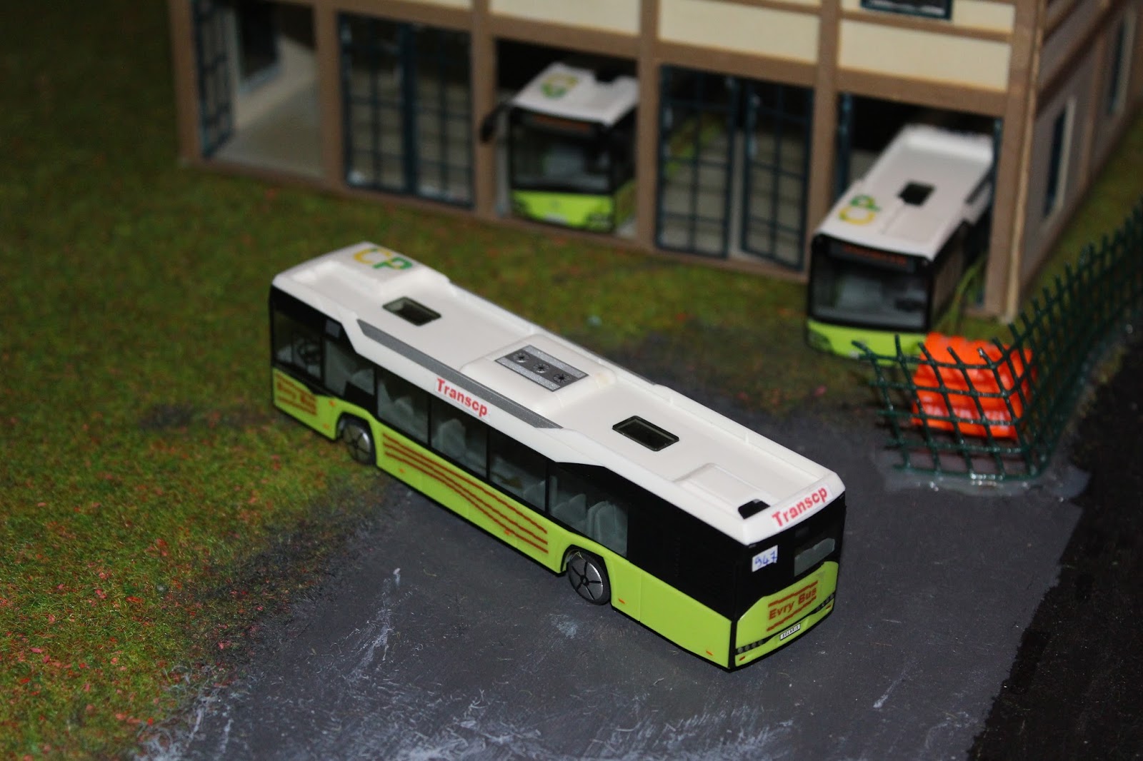 CarPro Transport: Transcp Evry / Transcp Bus 1/87 HO Solaris Urbino IV ...