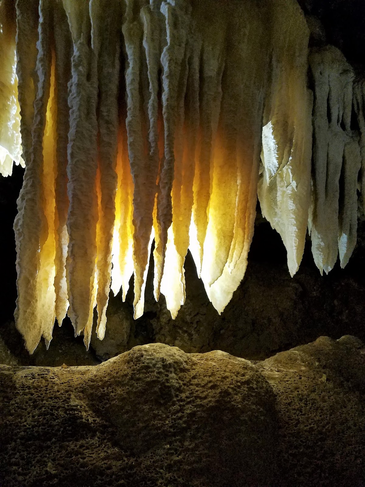 Geotripper: The Magic of a Pristine Cave: Wanderings in the Black Chasm