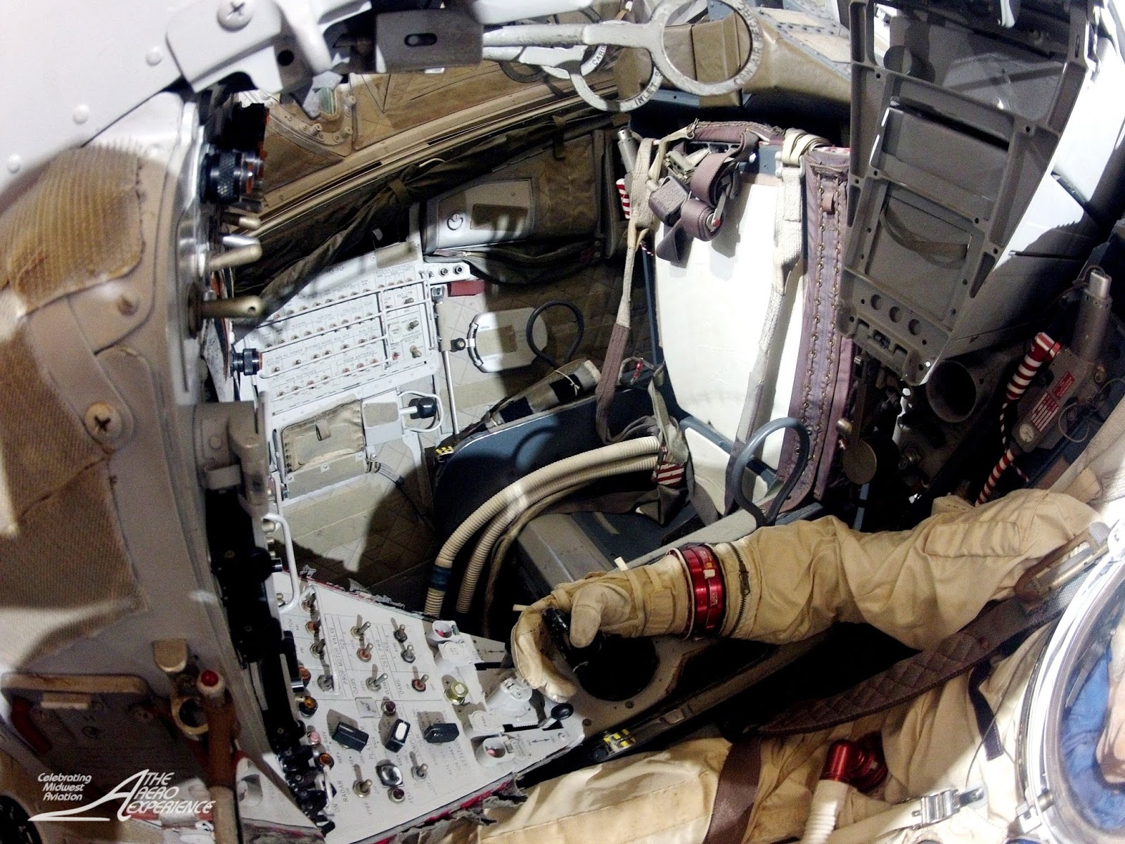 The Aero Experience: Inside Mercury and Gemini: Exclusive Look Inside ...