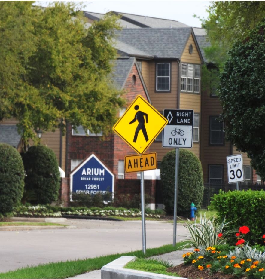H-Town-West Photo Blog: Caution Kids and Watch out for Pedestrians Signs