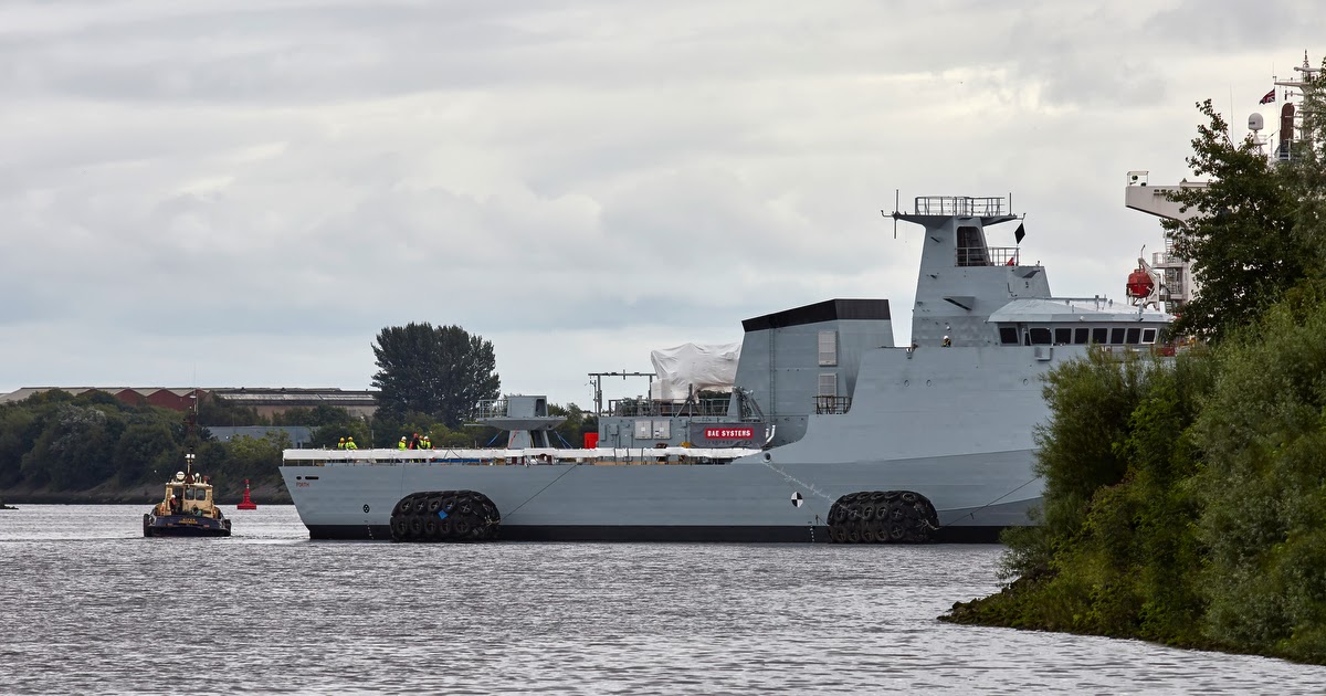 Dougie Coull Photography: HMS Forth - Heads to Fitting Out After Launch
