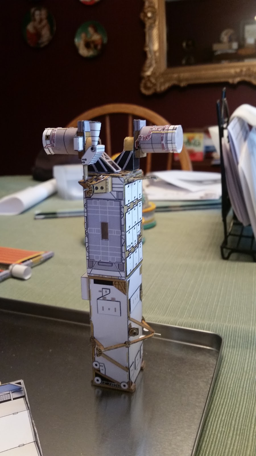 A"Mays"ing Papercraft: ISS "Power Up!"