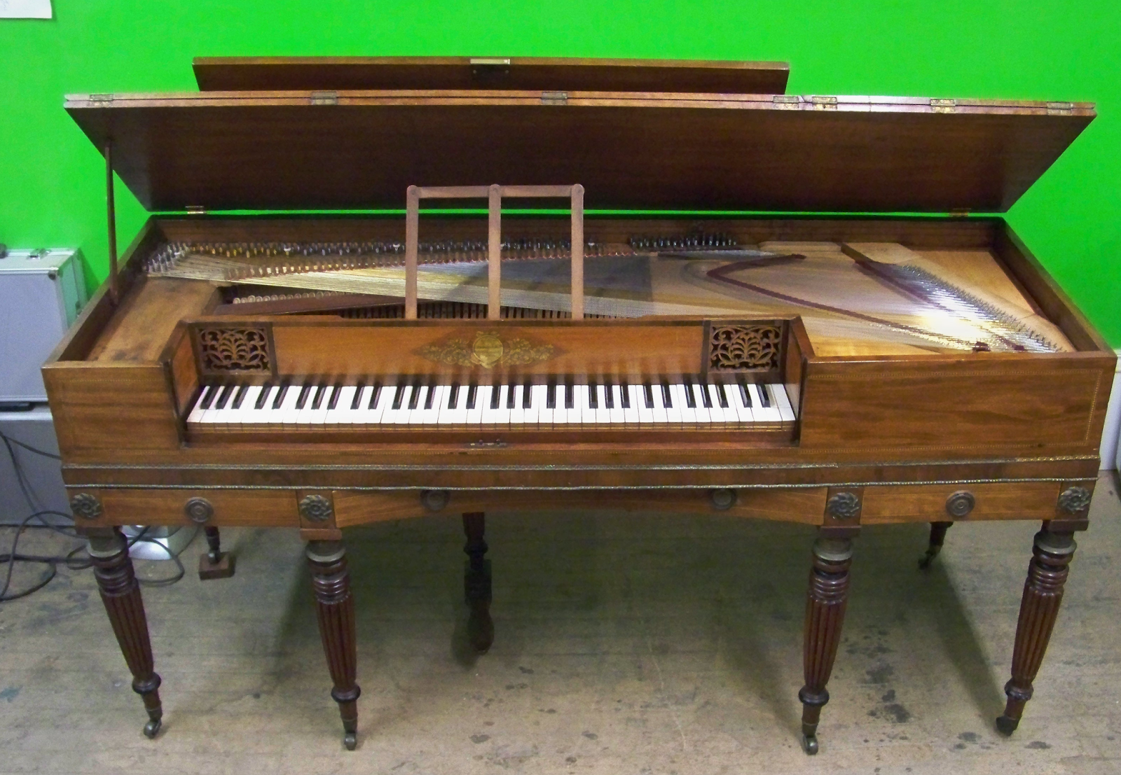 Antiquarian Keyboard Instruments
