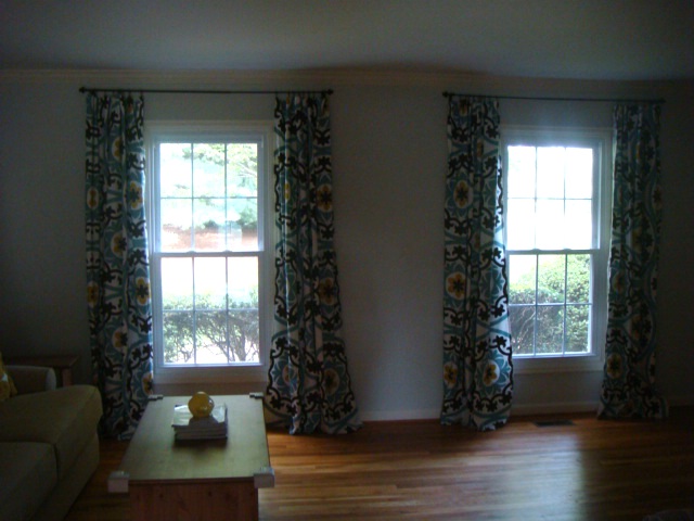 Sweet Magnolia Way: Using Tablecloths as Curtain Panels