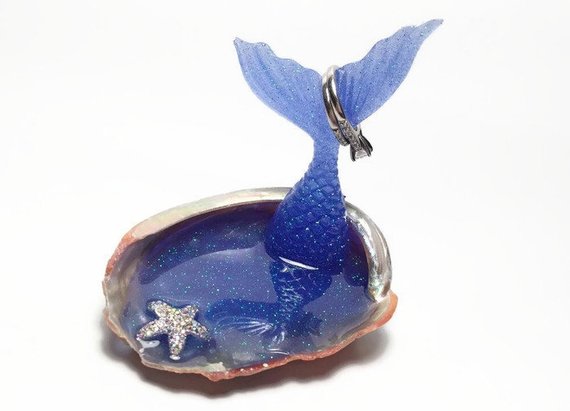 Mermaid Resin Art Jewelry Holders by AriaMarliArt / The Beading Gem