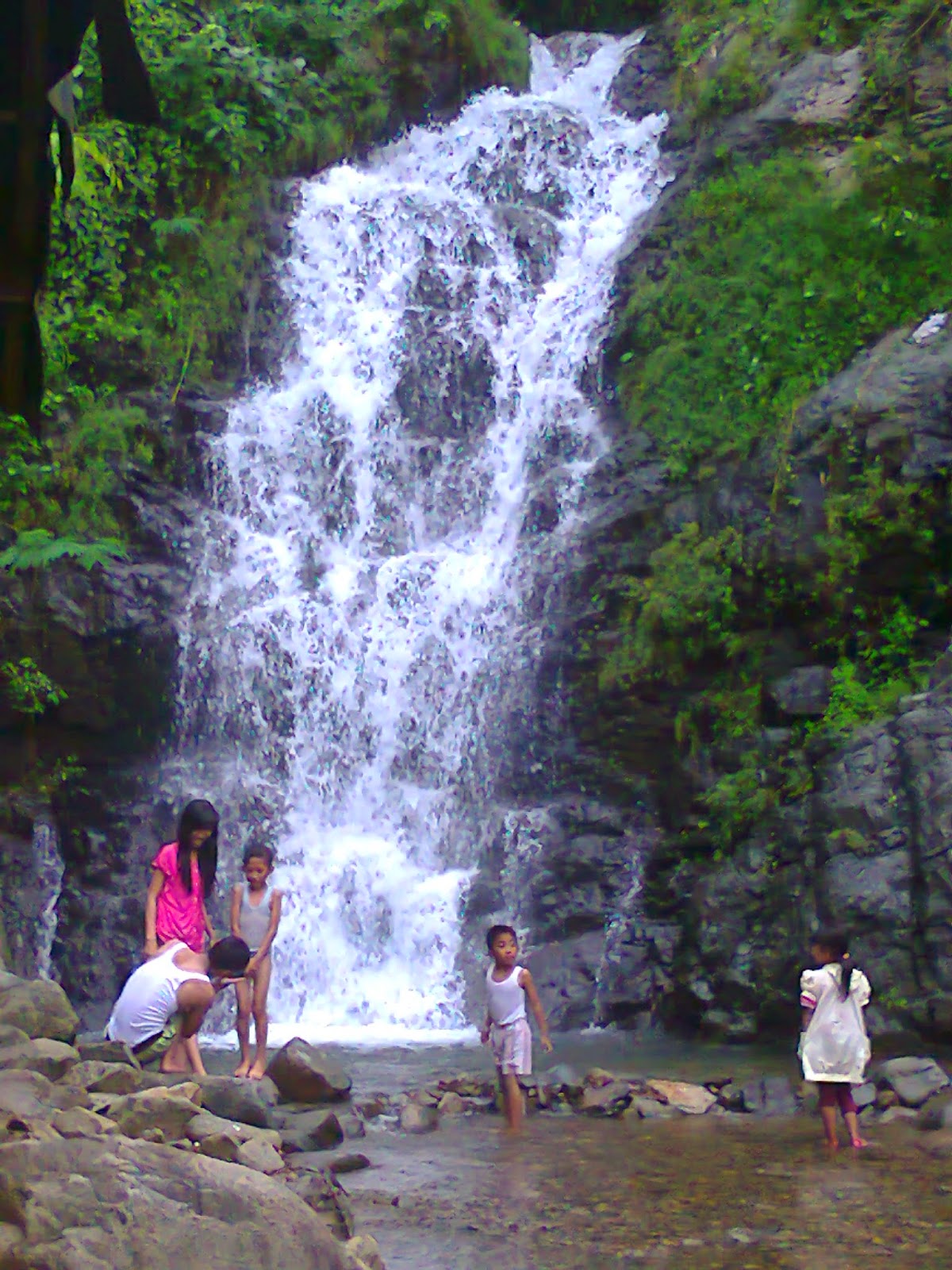 Liburan Ke Curug Cigentis, Loji - Karawang Jawa Barat
