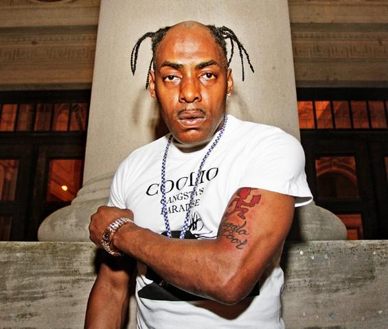 CreamWorld Magazine official Blog: Coolio try's to hold on!