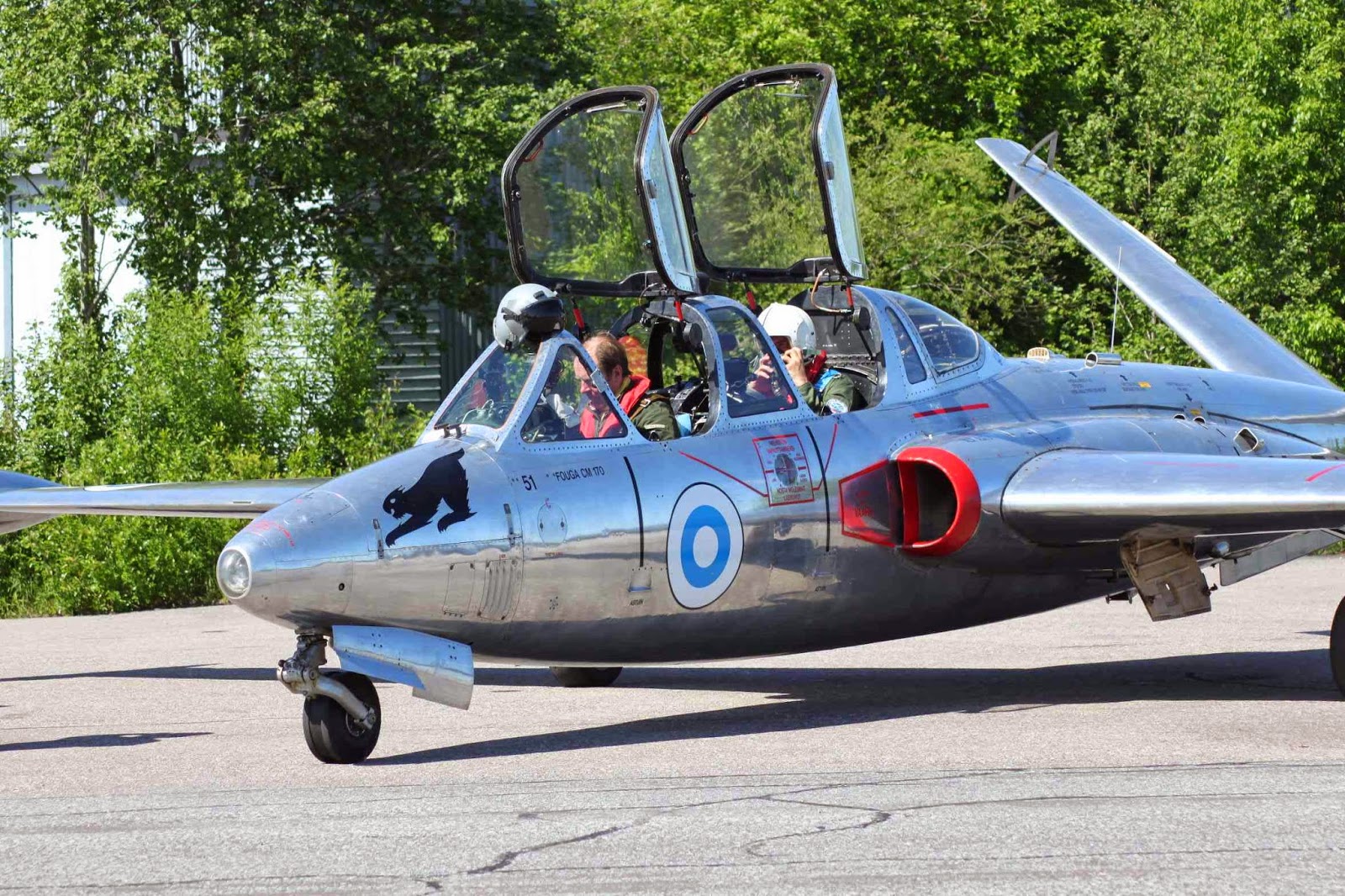 Airplanes in the skies + FAF history: Fouga CM.170 Magister