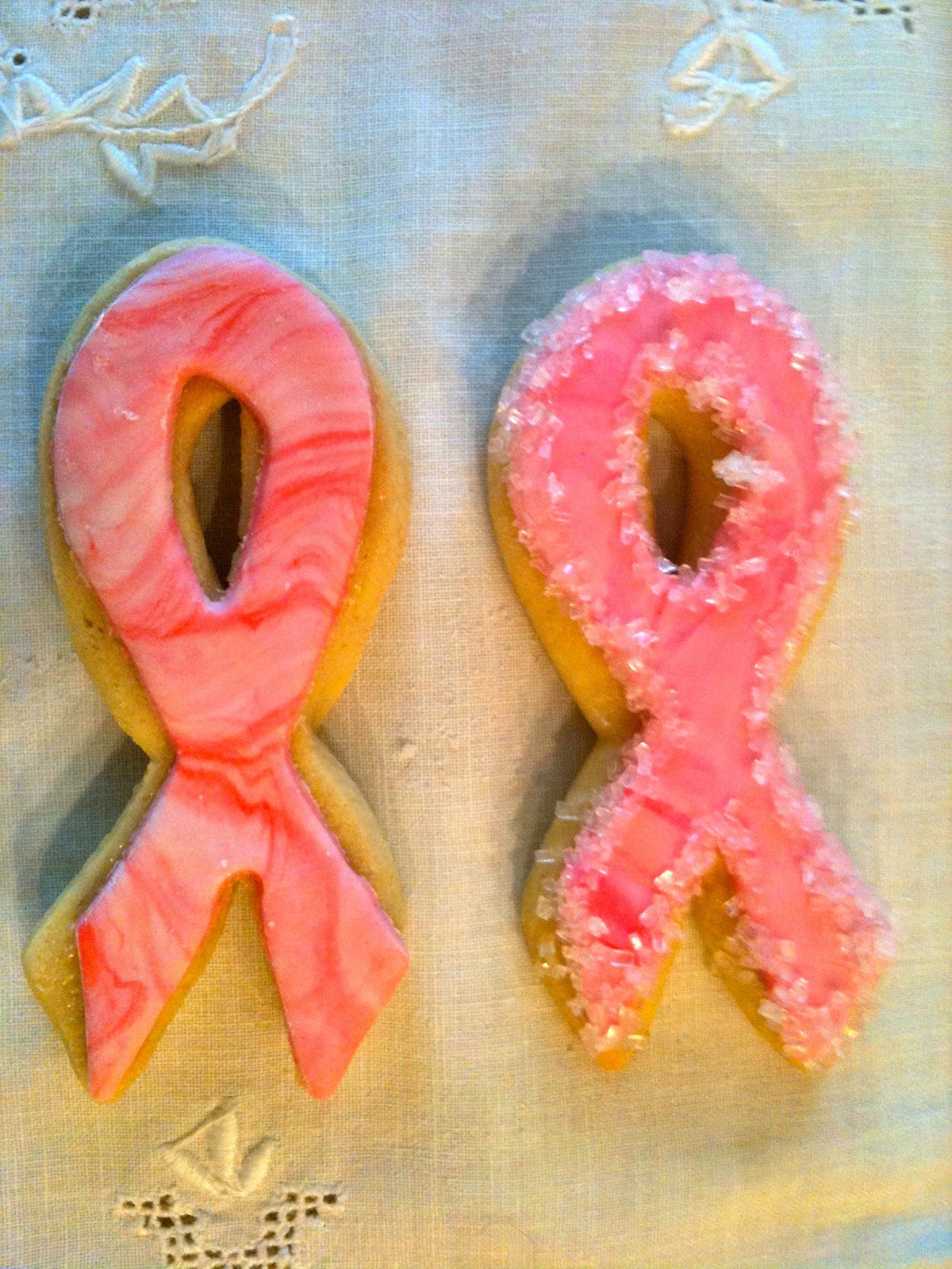 annie bakes and makes: Pink Breast Cancer Ribbon Cookies