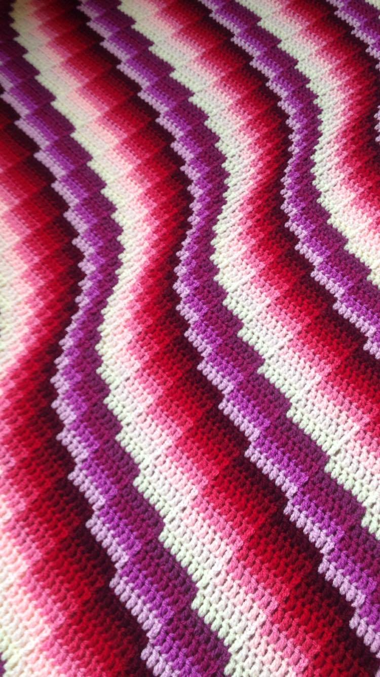 Crochet between worlds: PATTERN: Bargello Wave Baby Blanket!