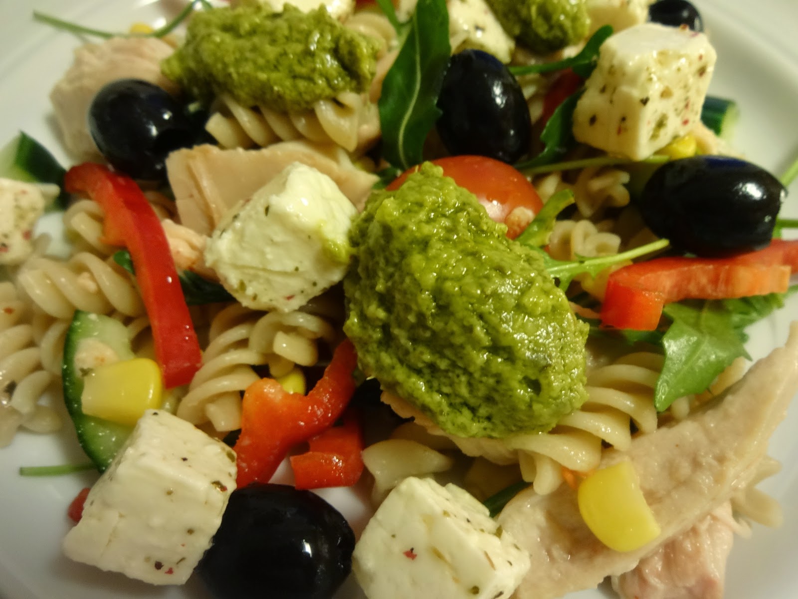 Edels Mat : Kyllingsalat med pasta & feta