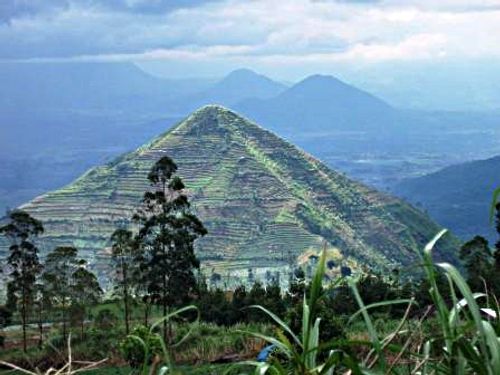 Historical Travel Megalith Site Padang Mountain, West Java - Indotrav