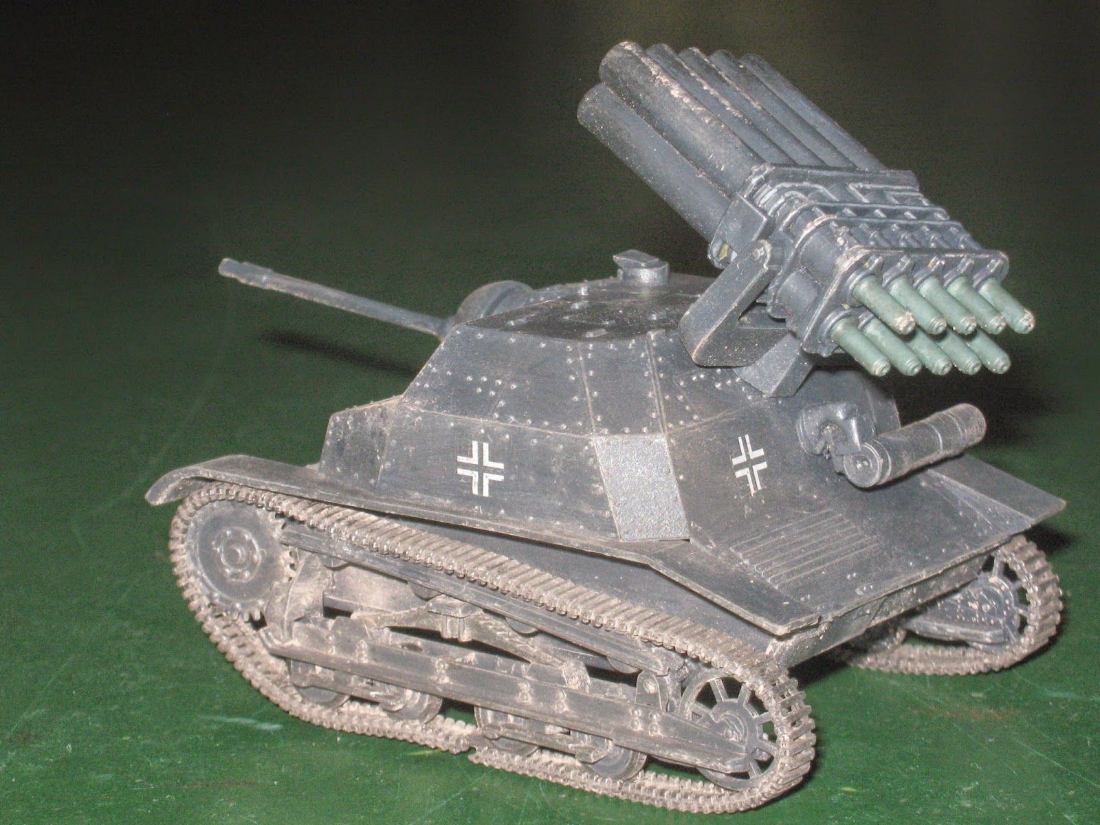 The Miniatures Man: Dust - TKS Nebelwerfer