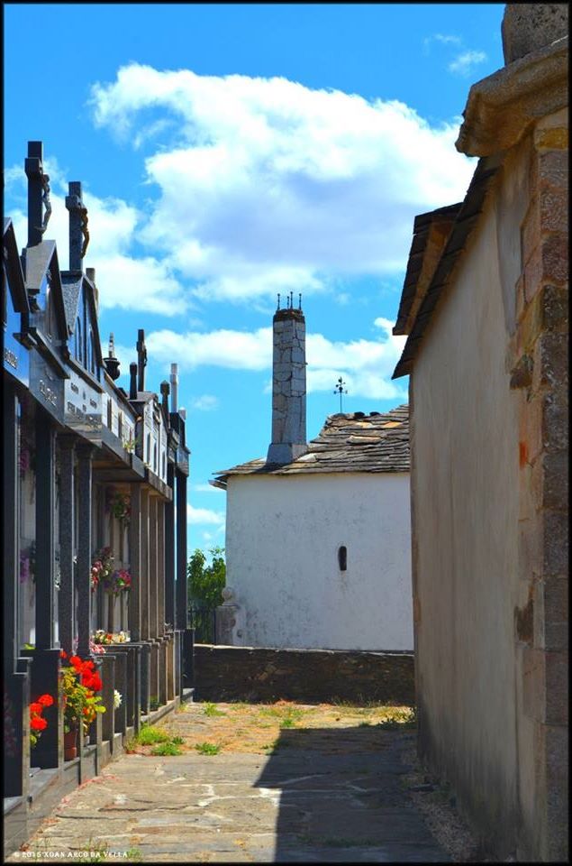 XOAN ARCO DA VELLA: IGLESIA DE GONZAR - PORTOMARÍN