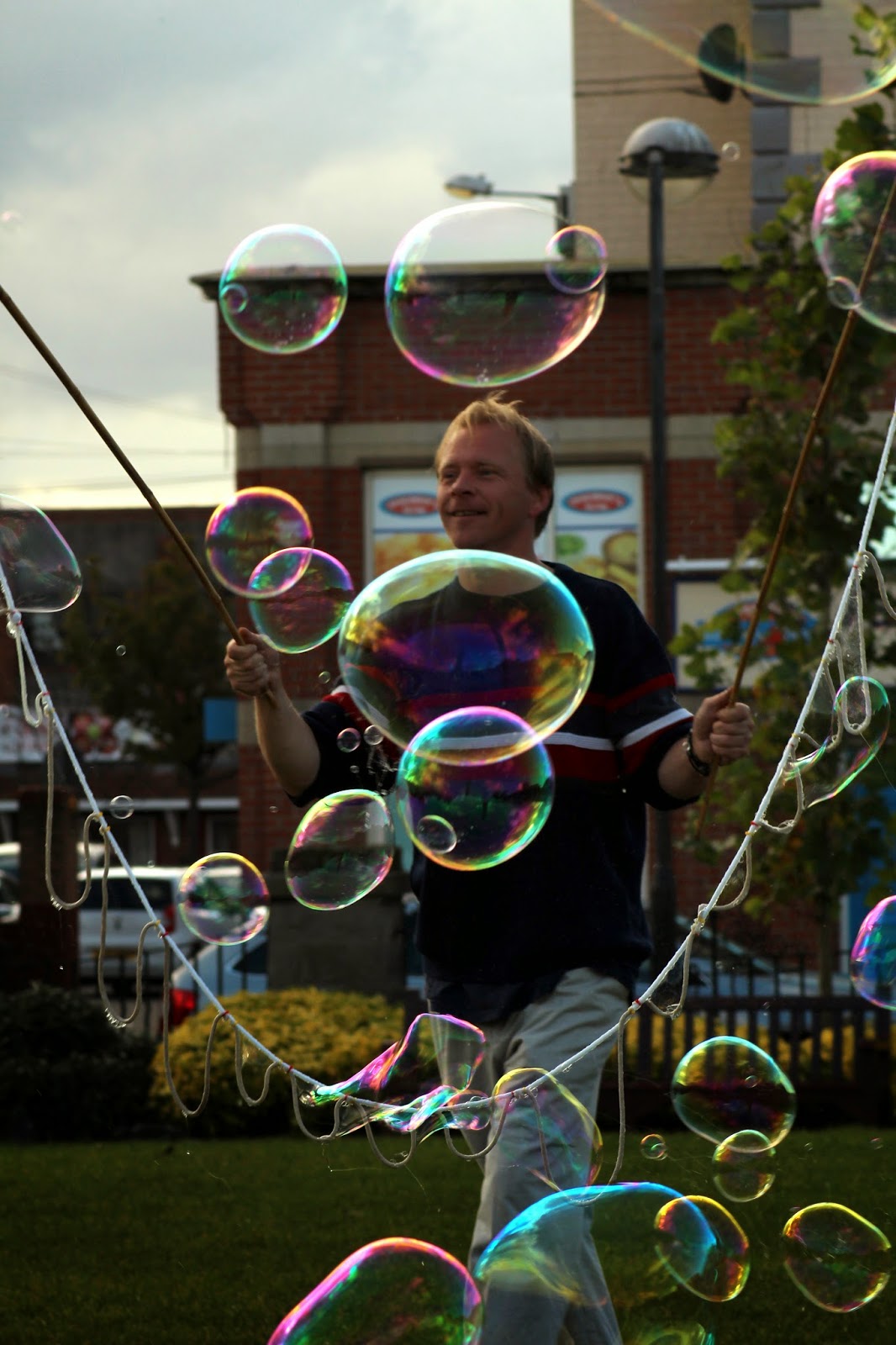 Jodie Blackburn Photography : Richard, The Bubble Man Of Hartlepool