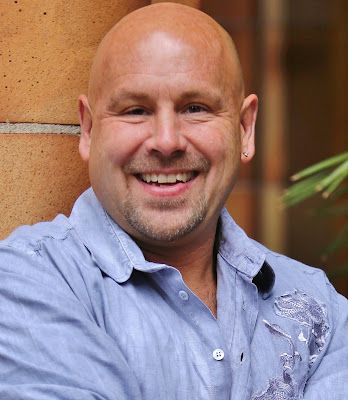 Prom Flowers: Designer Spotlight- Mike Hollenbeck AIFD