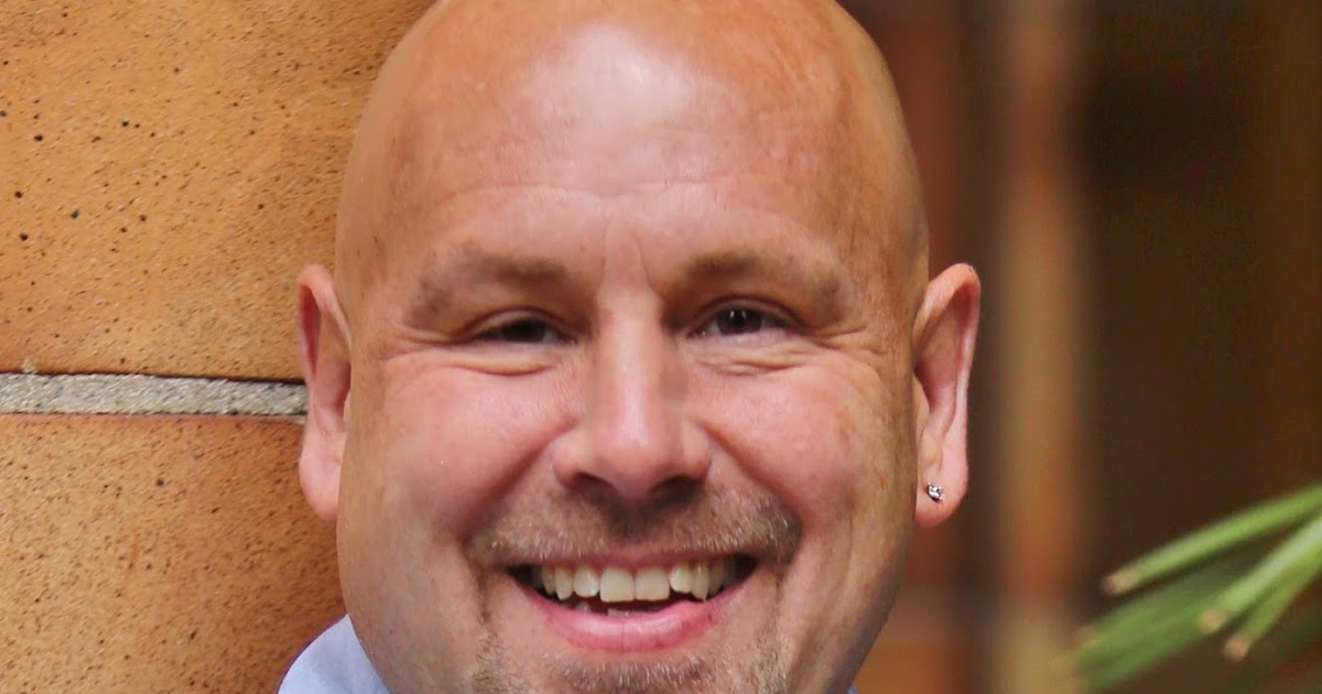 Prom Flowers: Designer Spotlight- Mike Hollenbeck AIFD