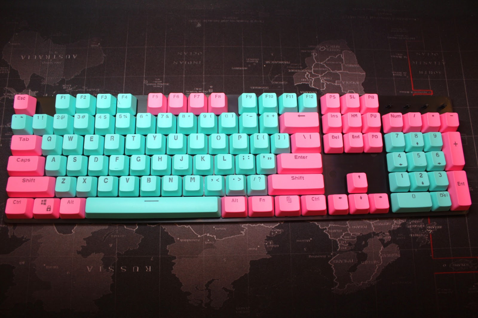 Altkey: Double shot PBT backlit Translucent Miami keycaps for ANSI/ISO ...