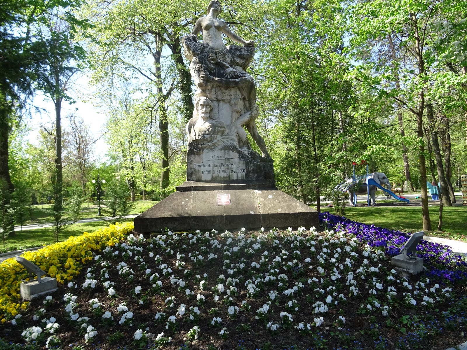 Imagini si locuri: Ramnicu Valcea