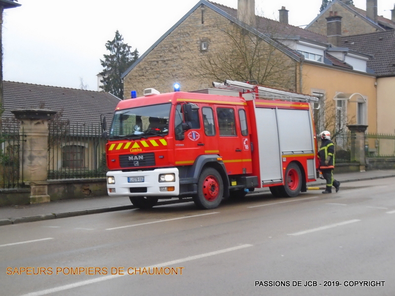 LES SAPEURS POMPIERS DE CHAUMONT