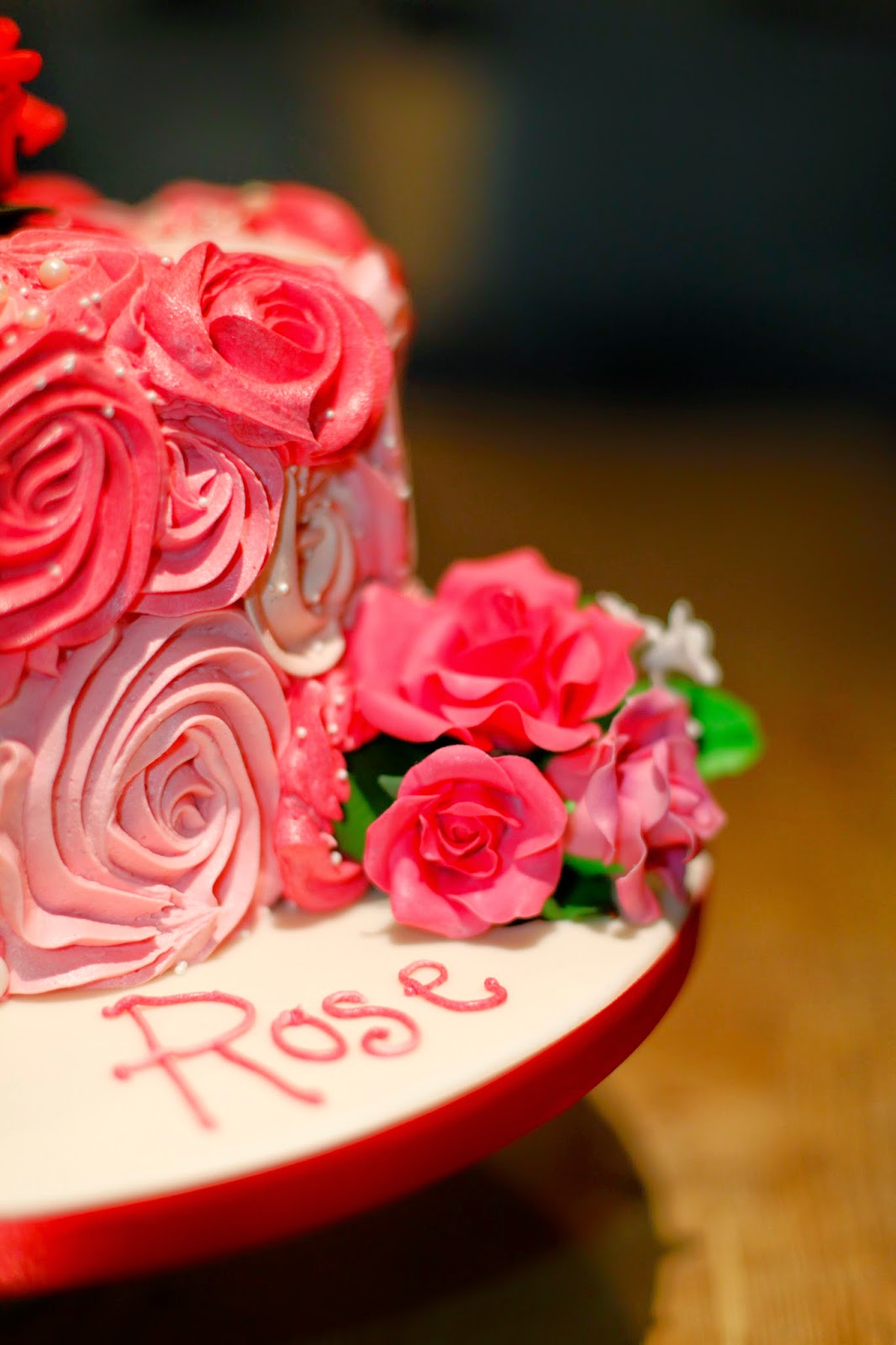 Kasserina: Rose's rose cake - November 2014