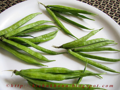 Kitchene Kichukhonn : Gawar fali ki sabzi / Stir fried Clusterbeans
