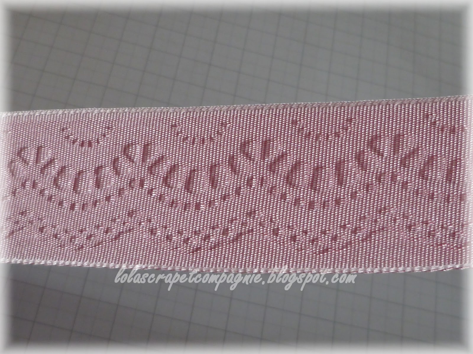 Lolascrap et compagnie: Ruban embossé : tutoriel