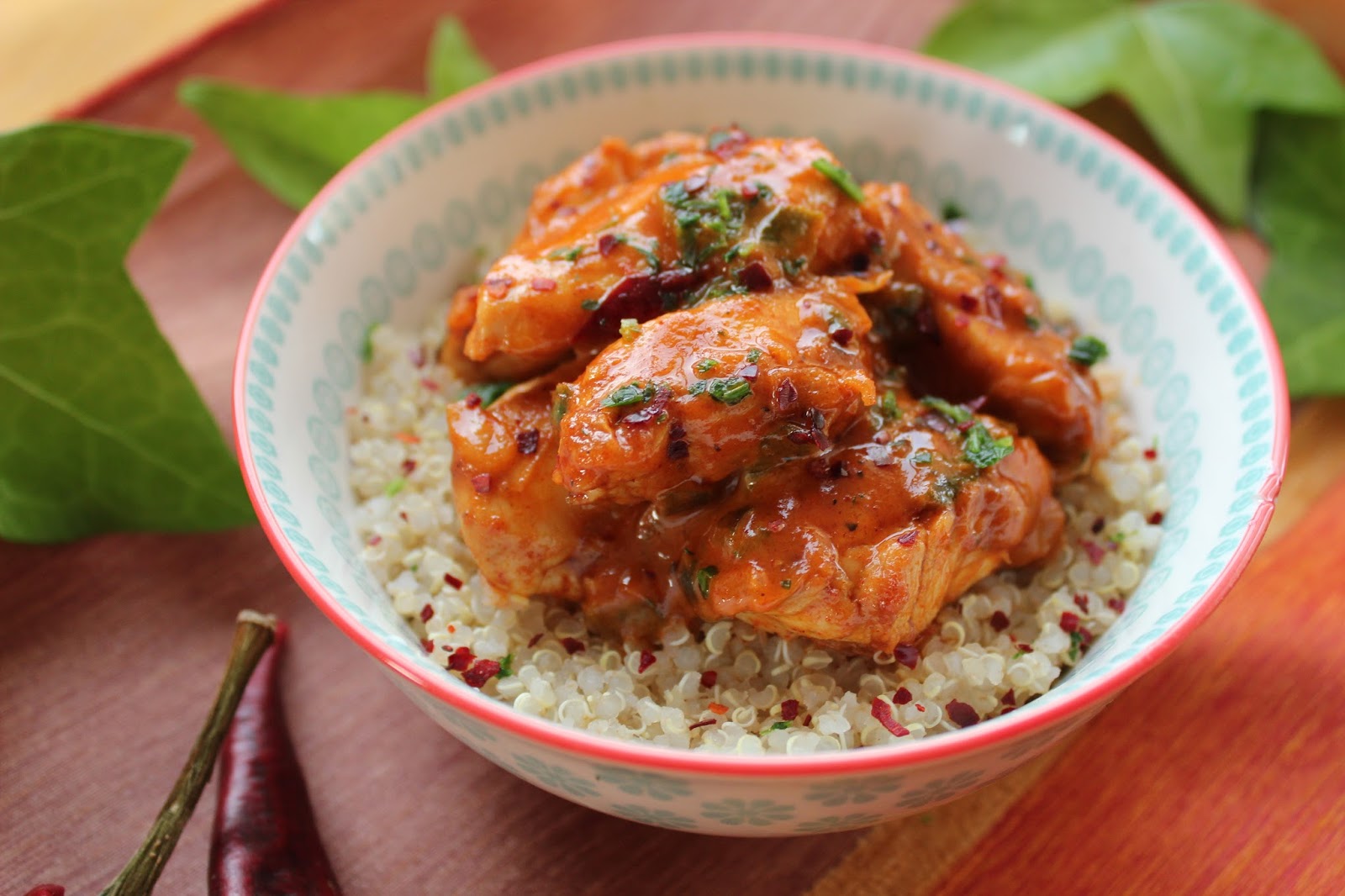 Hungarian Chicken Paprikash (Pollo Paprika) con Crema Agria Casera ...